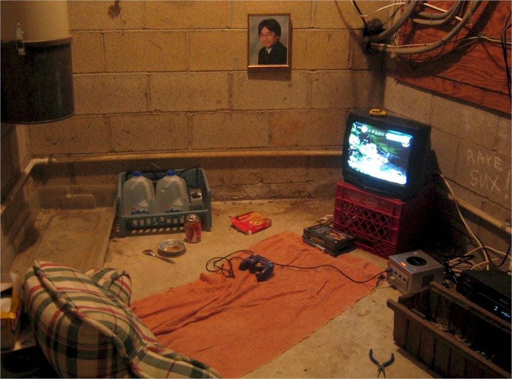 We Might have Found the Worst Gaming Set Ups of all Time We Might have Found the Worst Gaming Set Ups of all Time
